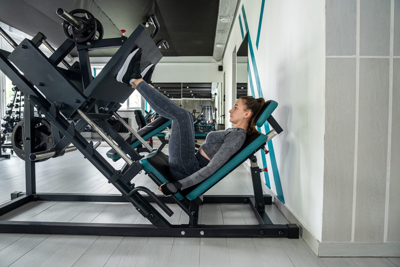 Foot Placement On Leg Press - (Fix it!) | Baller Circuit